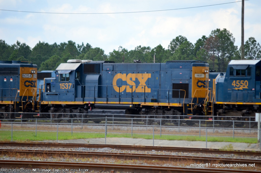 CSX 1537